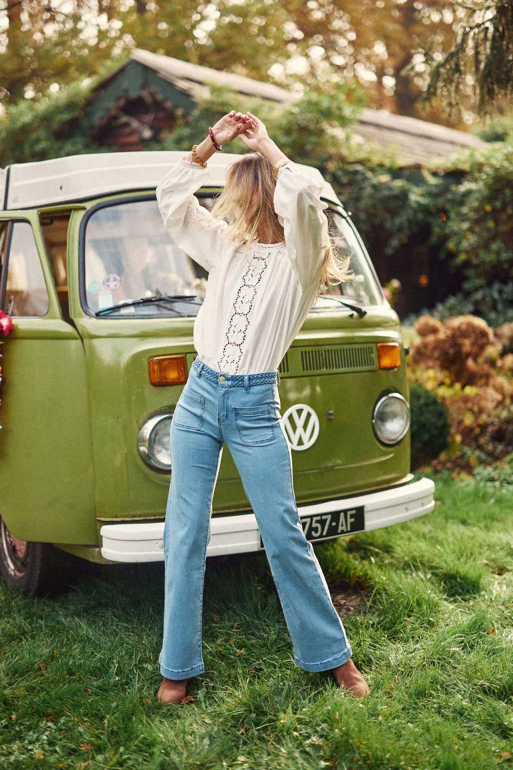 Stone jeans – flared cut, mid-rise for women | LA PETITE ÉTOILE Paris ...