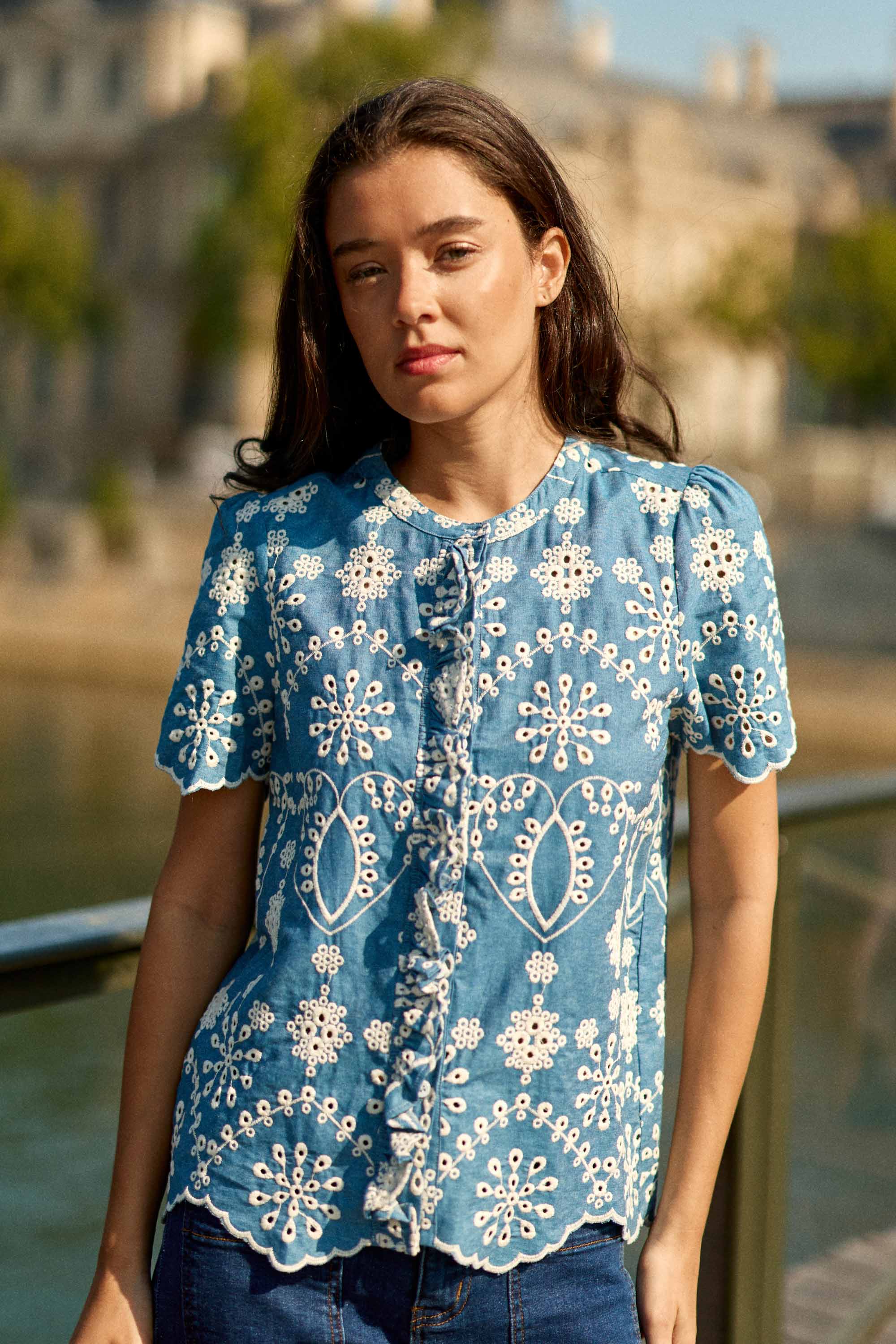 Women's short-sleeved blue embroidered top - Thea | LA PETITE ÉTOILE Paris
